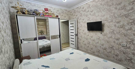 Продаётся квартиры 4/1/5 на Юнусабадском районе 17-й (J2345)