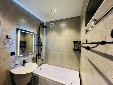Продается 60м² Новомосковская 77 серия 2в3/3/4 ор-р 15 гор больница