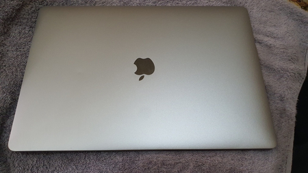 Macbook pro 15.4