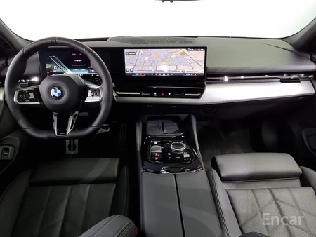 BMW 5 Series (G60) 520i M Sport