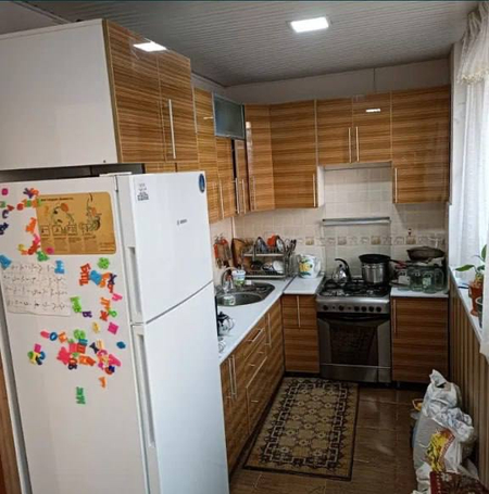Саракулька 4/1/4 Продаётся не торец общ пл 77