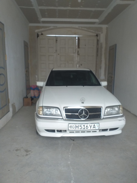 Продаётся мерседес w202