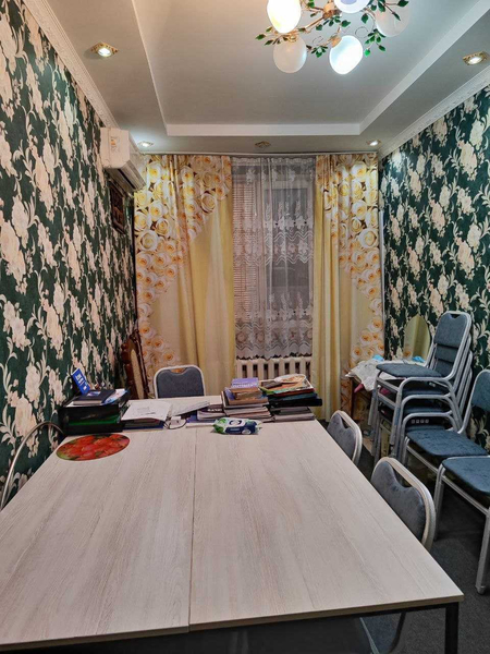 Продается квартира буюк ипак йюли художники 2/1/4 47м²