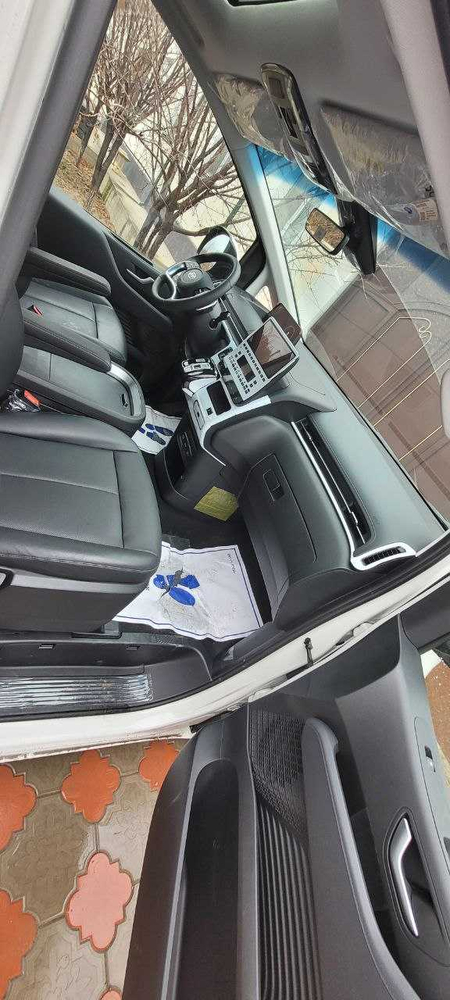 HYUNDAI STARIA FULL 2023 сотилади арзон нархда!