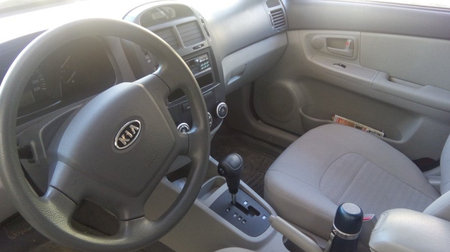 Продается автомобиль kia Cerato
