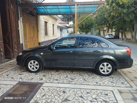 Lacetti sotiladi kelishilgan narxda