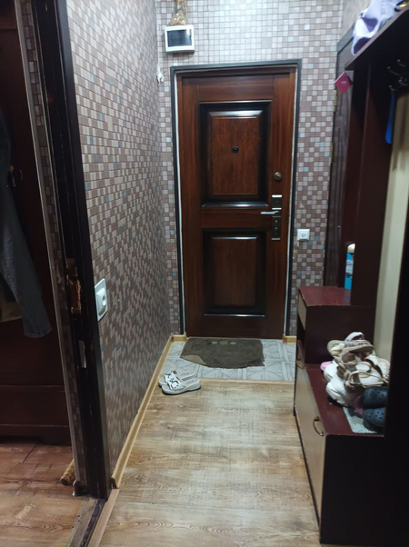 Продается квартира на Чиланзаре 18 квартал 3*4/4/4