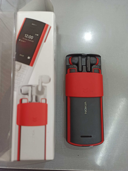 Телефон NOKIA 5710 Xpress Audio
