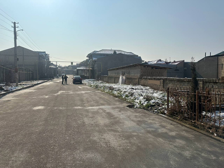 Yunsobod kotta hasanboyda 12sutu fasat 40*30 ichkarisiga 460000$min