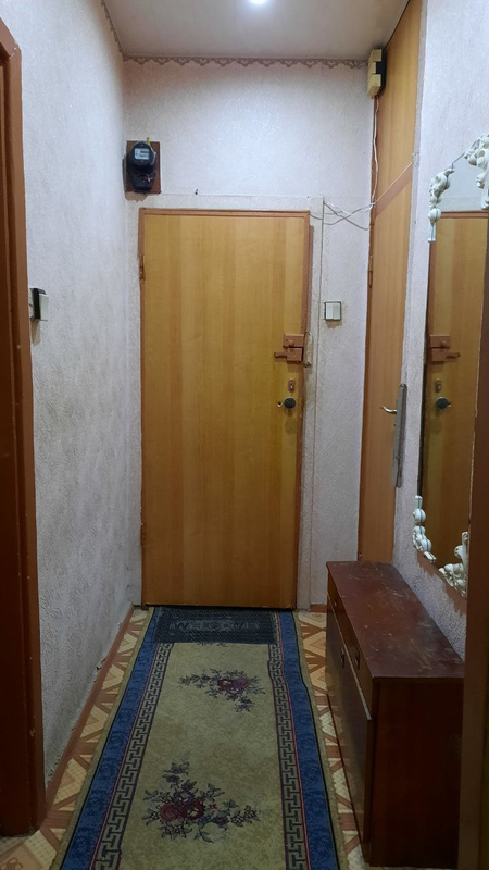 Срочно Продаю 3х-комнат На Лисунова-4
