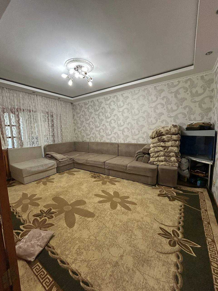 3 комнатная 2 этаж 77 серия улица М Ашрафий о452