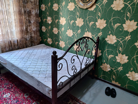 Продам кровать полуторка 140/190