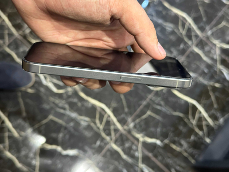 Iphone 15 pro 98% yomkost
