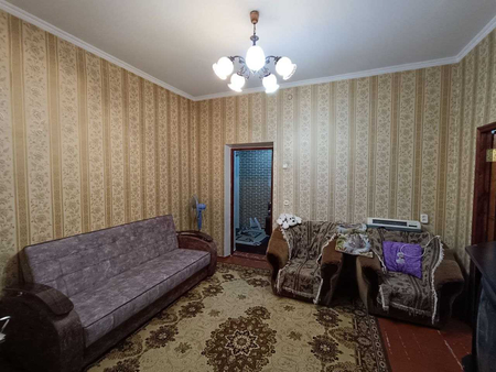 Фаргана йули 2/4/4 кирпич 52м²