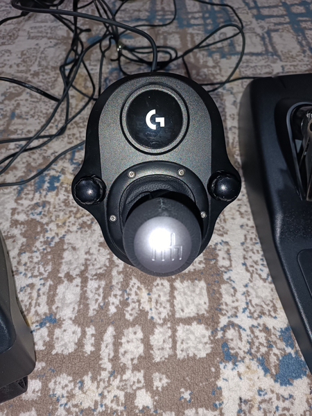 Logitech G29 + Shifter 20 kun ishlatilgan