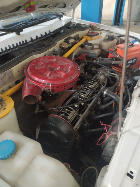 VAZ 21099 sotiladi surpchna benzin