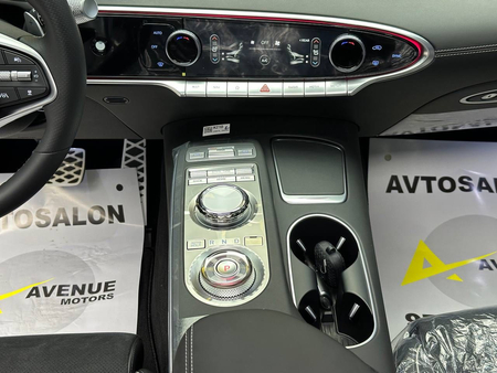 Продается Genesis GV70 4WD