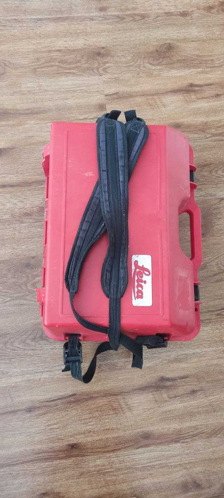 Тахеометр Leica TS02