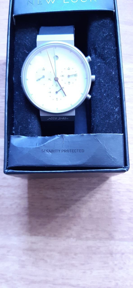 Jacob Jensen элегантные Швейцарские часы. Swiss Made.