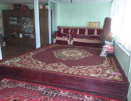 Bu mebel spalni srochna sotiladi