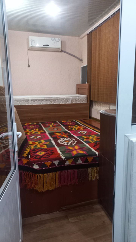 Срочно продаётся Юнусабад 14кв 3/3/5