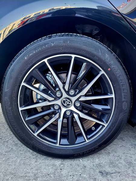 TOYOTA Camry 2023