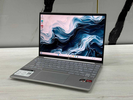 HP Pavilion Aero Laptop / Ryzen 7 5825U (8 ядра 16 потоков) 16Gb / 1Tb