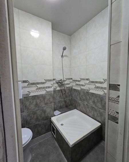 Tezda 1xonalik 6metrli balkoni bilan,7qavatda, 8qavatli yangi g‘ishtli