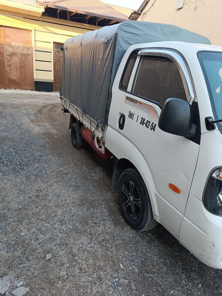 Kia bongo. 2015.