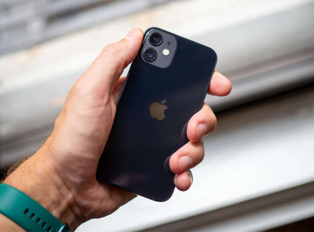 Iphone 64 gb  black