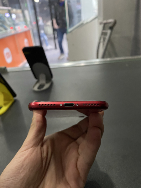 Iphone SE naqdga