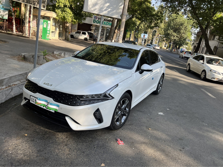 Kia k5 2023г 12000км
