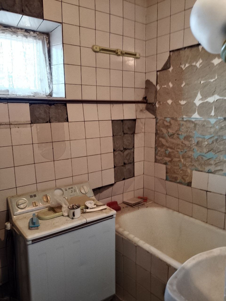 Продаётся Квартира 3х ком 3 этаж Навруз махаля в Янгиюле