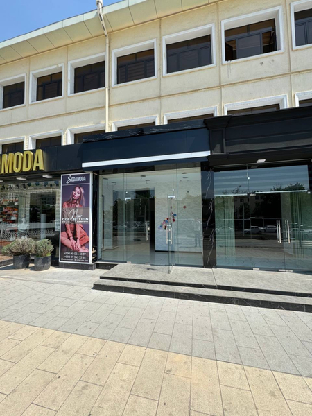 Продаю СВОЯ новый Hi-Tech Office Ц-5 метро Минор Вдоль дороги 72м2.