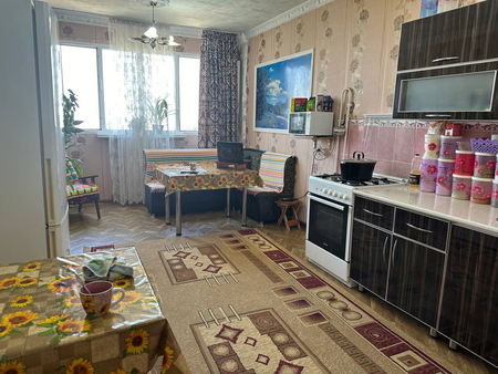 Срочно продаётся 3-х комнатная в Сергели 8