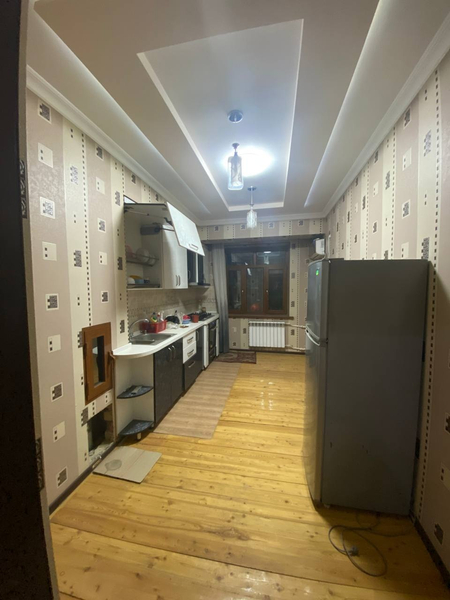 Аренда 4/7/7 Корасарай 140 м2