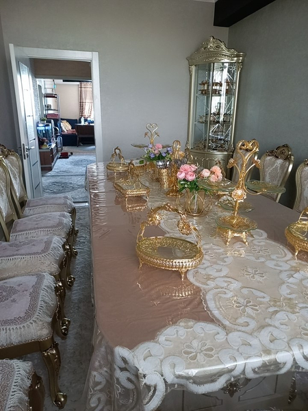 Shayhantohur tumani GULZOR PLAZADA 4 xonali uyimiz sotuvda