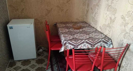 Oilaga 1xona 300ye.Olmazor t.Oxunboboevda.Xamma sharoit bor.Rieltor50%