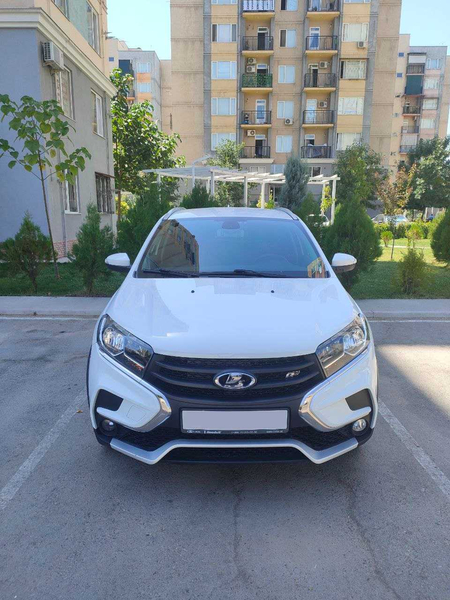 Lada X-Ray Cross 2019 1.6L