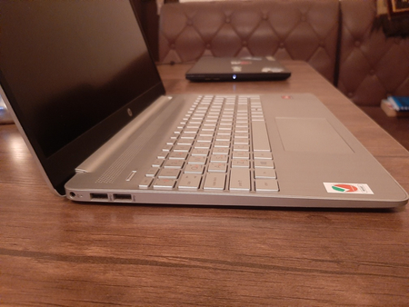HP Laptop15s-eq2000ne[2023]-Ryzen 7-5700U/8GB/512 GB/15.6