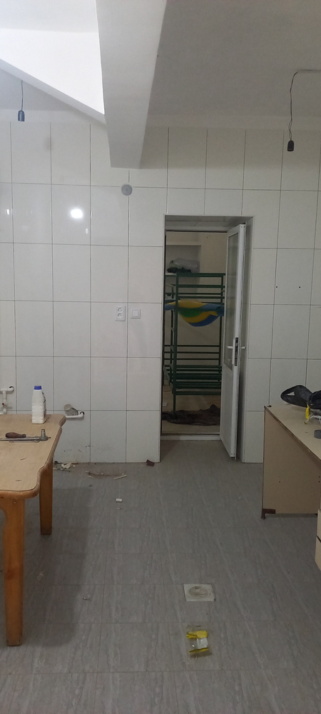 Чирчик Помещение  у трассы 250 кв.метров