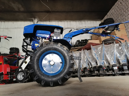 Универсал мотоблок, Universal motoblok