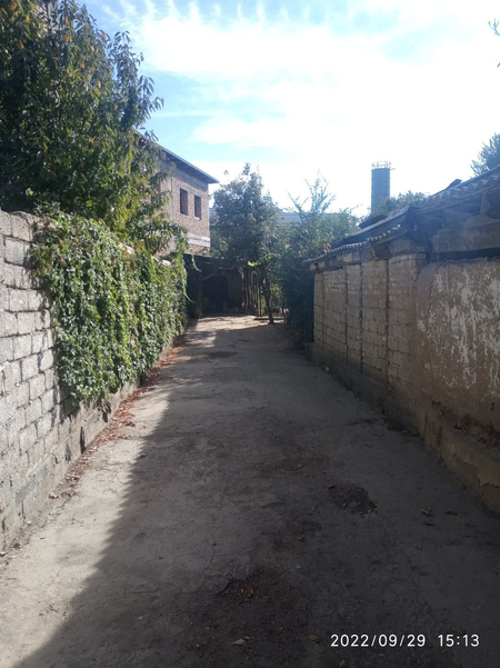 Uy sotiladi keles kirovda