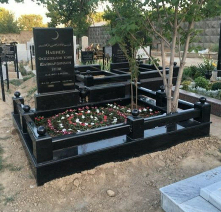 Памятник и Йодгарликлар