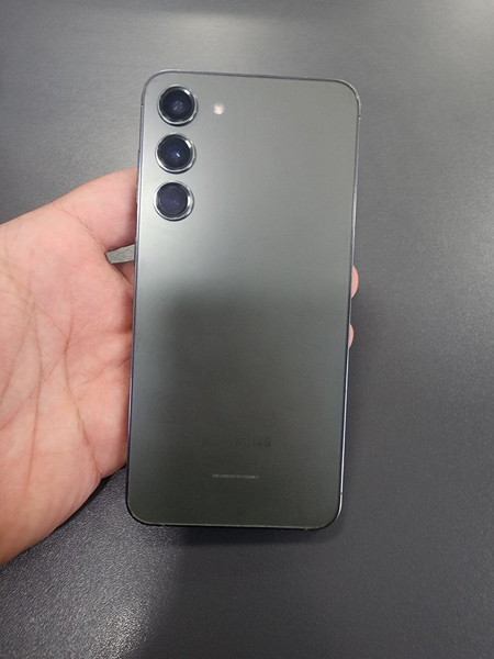 Samsung S23+. Holati ideal. Ajoyib (A+ holatda)