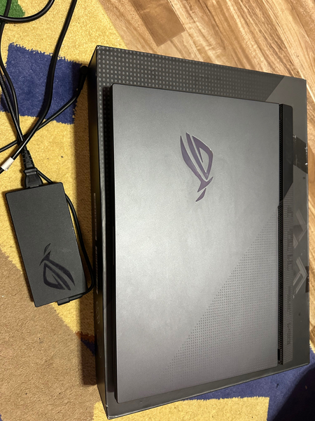 ASUS rog strix G713I