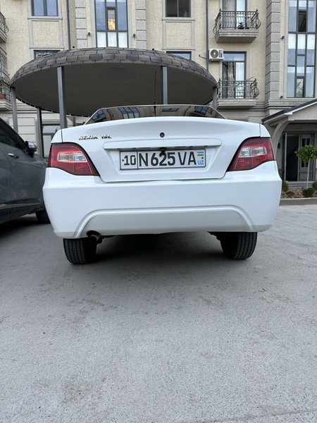 Nexia 2 1.6dons sotiladi