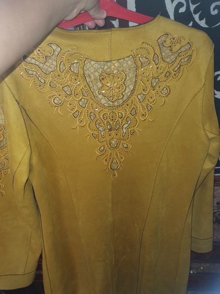 Juda chiroyli kardigan