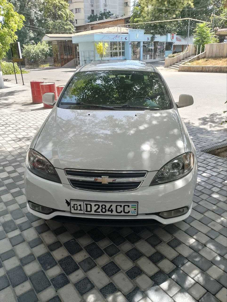 Laseeti Jentra A\\\'lo holatda avtomat