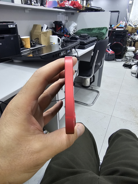 Продам iPhone 12 icloud red